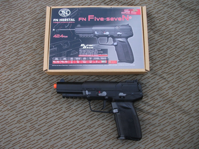 FN 5-7 Co2 GBB Scarrellante by Marushin