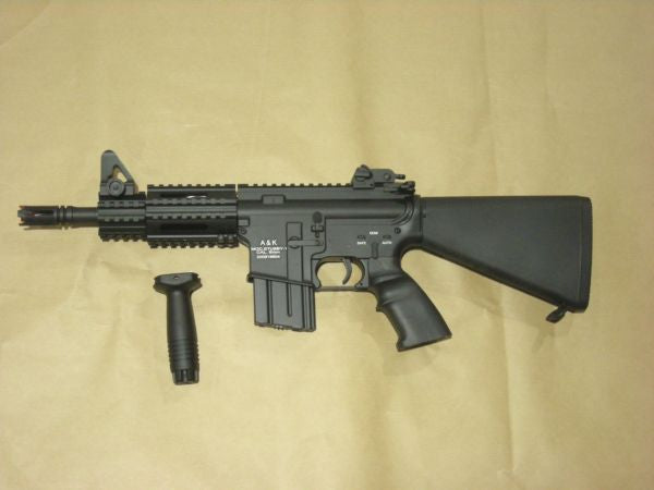 Stubby Arms Full Metal A&K